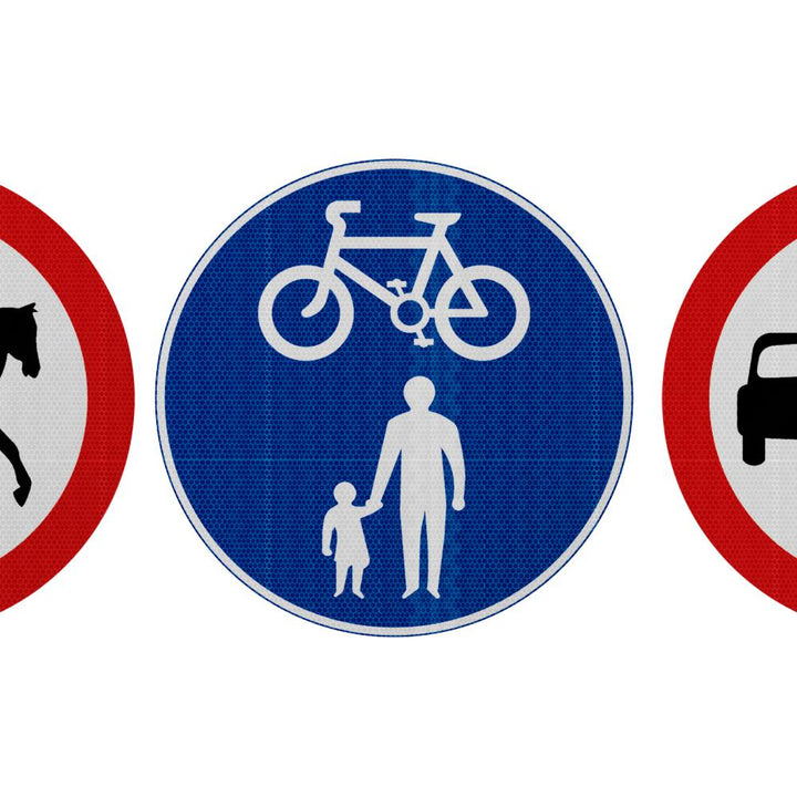 Permanent UK Road Sign Trade Supplier | R2 / RA2 Reflective | CE Marke ...